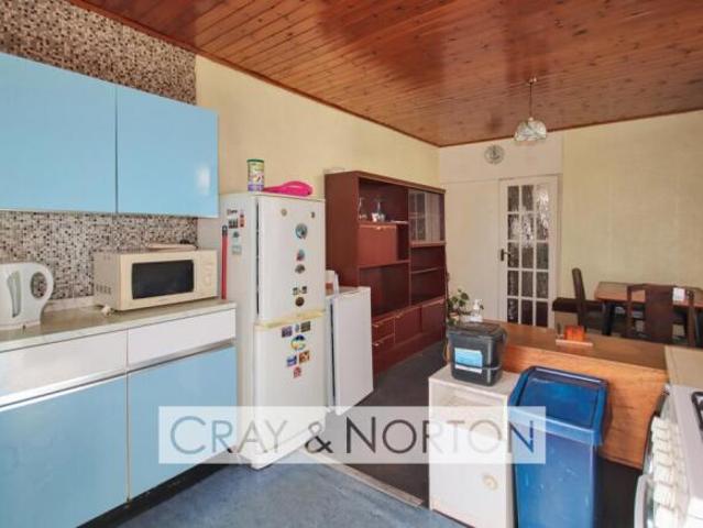 3 bedroom end of terrace house for sale in Woodside Road, South Norwood, SE25