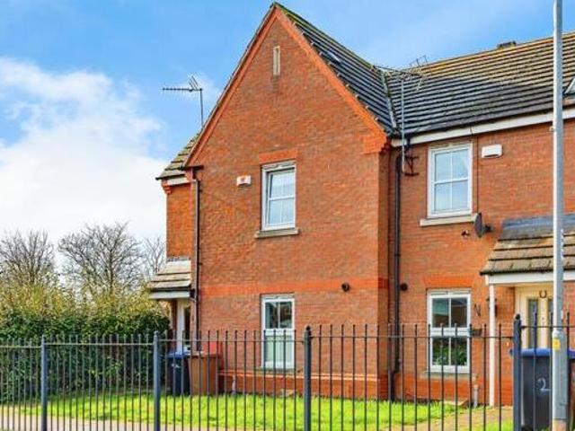3 Bedroom End Of Terrace House For Sale In Wootton