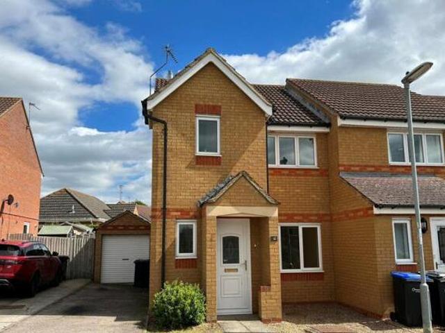 3 Bedroom End Of Terrace House For Sale In Wootton, Northampton