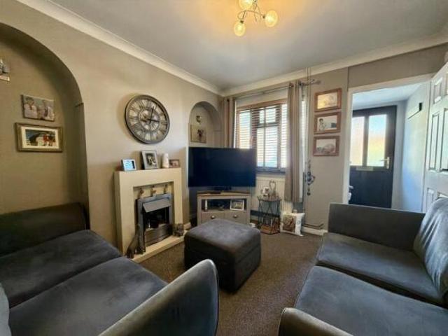 3 bedroom end of terrace house for sale in Waveney Road, Ipswich, IP1