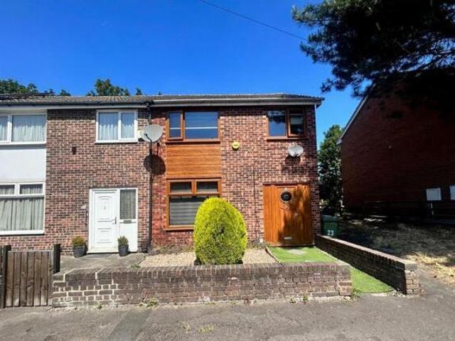 3 Bedroom End Of Terrace House For Sale In Wakefield