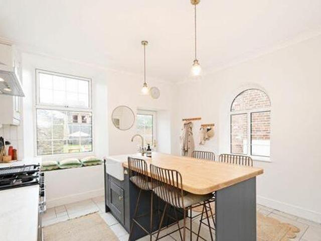 3 Bedroom End Of Terrace House For Sale In Walkley