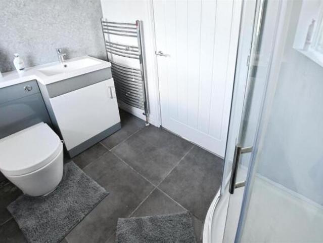 3 bedroom end of terrace house for sale in Wansbeck Road, Hull, HU8