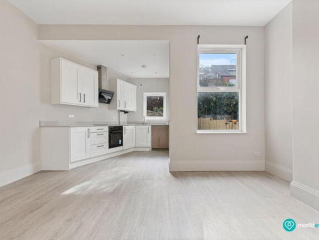 3 bedroom end of terrace house for sale in Warner Road, Hillsborough, Sheffield, S6 4FU, S6