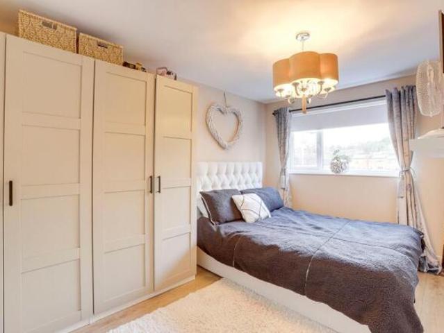 3 bedroom end of terrace house for sale in Wearmouth Gardens, Nottingham, NG5