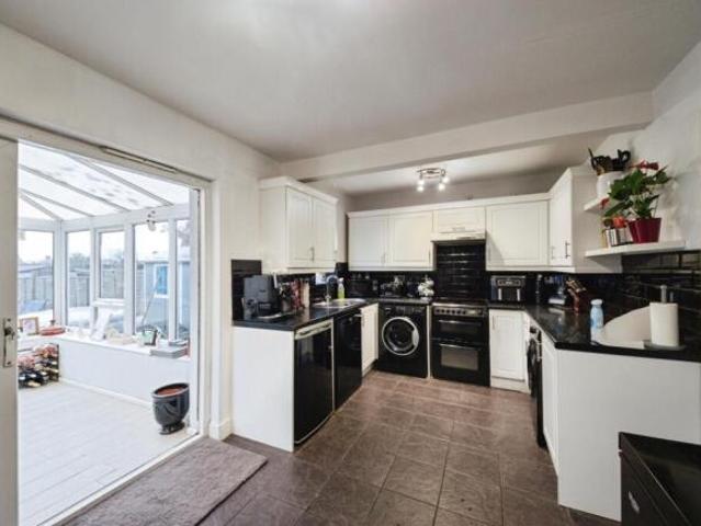 3 bedroom end of terrace house for sale in Wellfield Road, Birmingham, West Midlands, B28