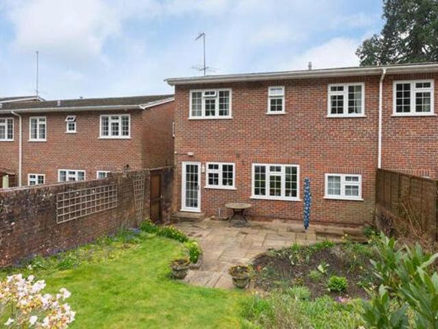 3 Bedroom End Of Terrace House For Sale In Westcott
