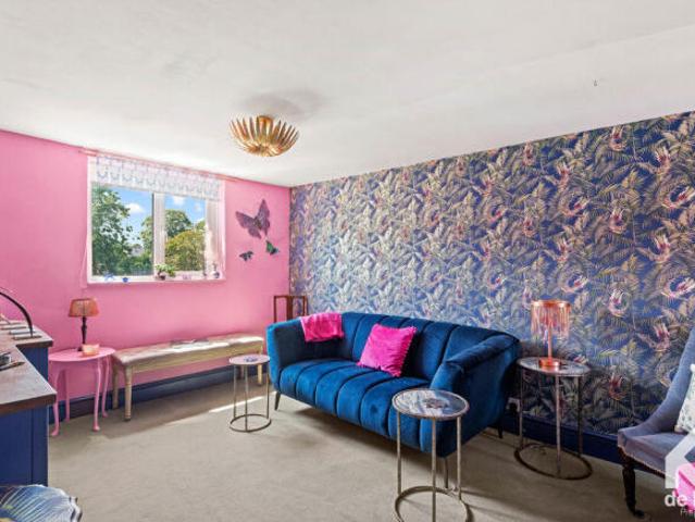 3 bedroom end of terrace house for sale in White Cross Square, Cheltenham, GL53