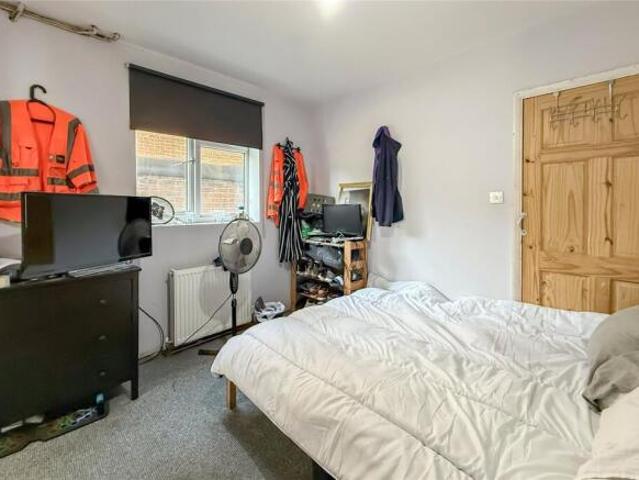 3 bedroom end of terrace house for sale in White Hedge Drive, St. Albans, Hertfordshire, AL3