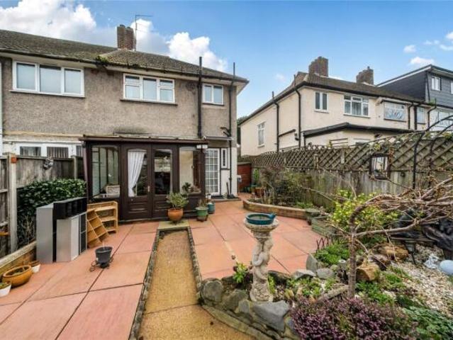 3 bedroom end of terrace house for sale in Whitefoot Lane, Bromley, BR1