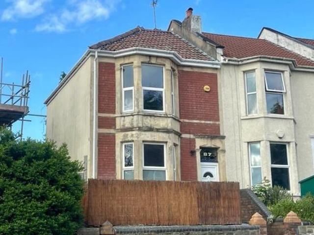 3 Bedroom End Of Terrace House For Sale In Whitehall