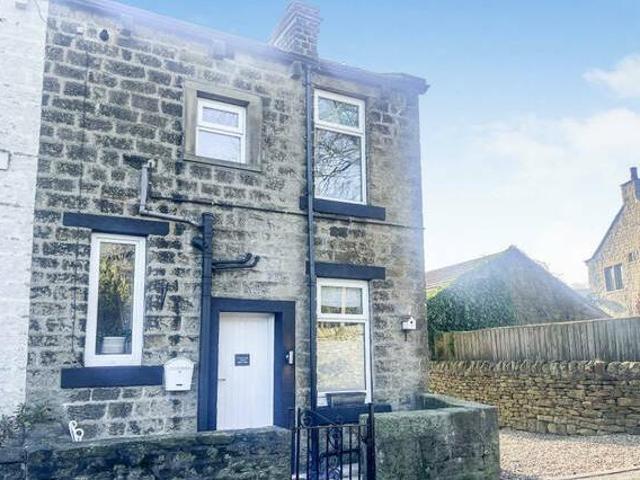 3 bedroom end of terrace house for sale in Whitley Head Keighley BD20