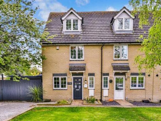 3 Bedroom End Of Terrace House For Sale In Wigmore, Gillingham