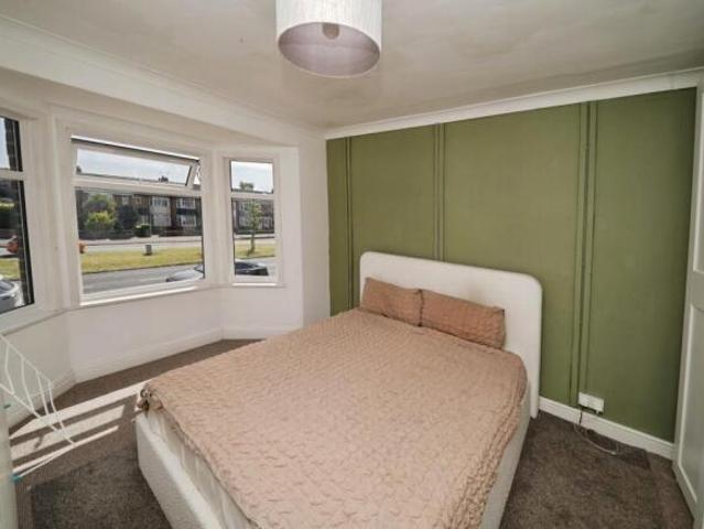 3 bedroom end of terrace house for sale in Willerby Road, Hull, HU5