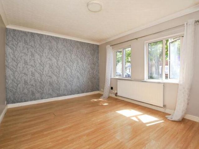 3 bedroom end of terrace house for sale in Willesden Avenue, Peterborough, Cambridgeshire, PE4