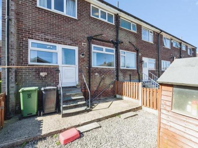 3 bedroom end of terrace house for sale in William Street, Morley, Leeds, LS27