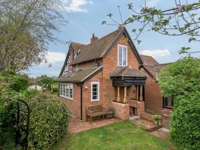 3 Bedroom End Of Terrace House For Sale In Wingrave