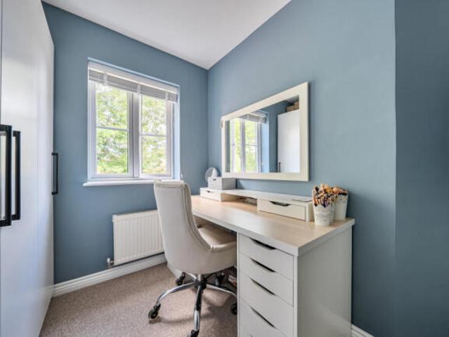 3 bedroom end of terrace house for sale in Winton Road, Upper Stratton, Swindon, SN3