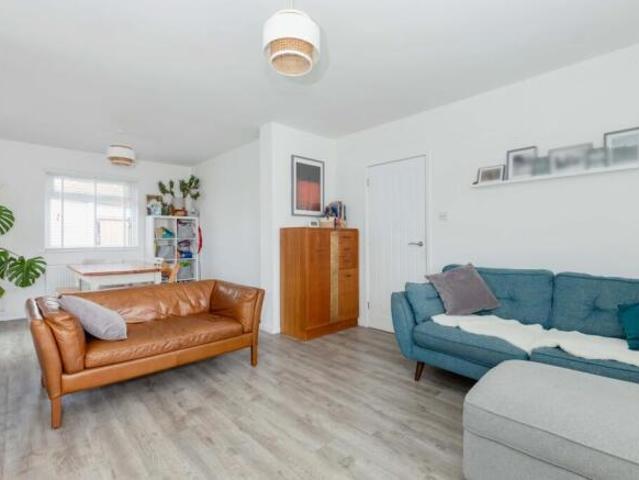 3 bedroom end of terrace house for sale in Wiston Avenue, Worthing, BN14