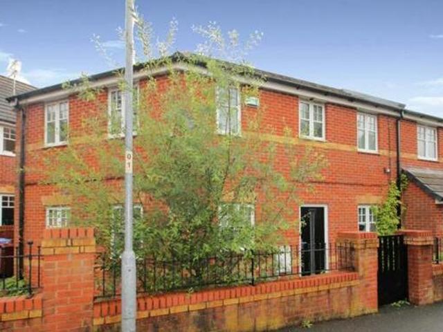 3 Bedroom End Of Terrace House For Sale In Wythenshawe