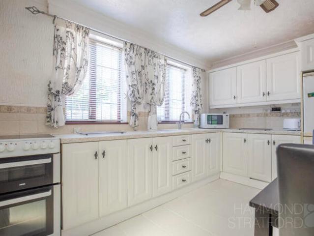 3 bedroom end of terrace house for sale in Wycliffe Road, Eaton, NR4