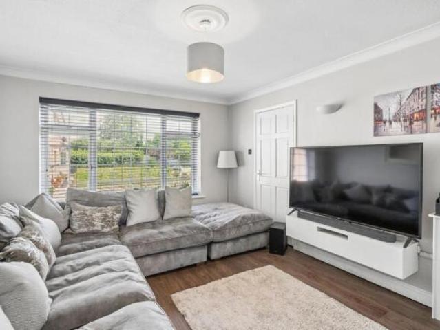 3 bedroom end of terrace house for sale in Tockley Road, Burnham, Slough, SL1