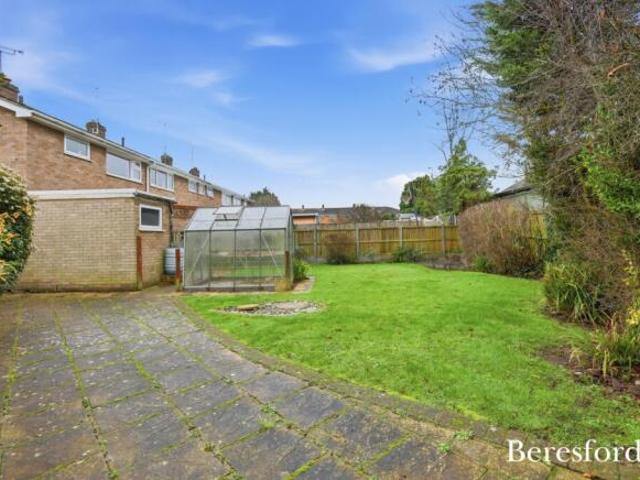 3 bedroom end of terrace house for sale in Tomlyns Close, Hutton, CM13