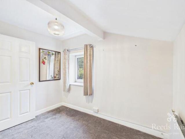 3 bedroom end of terrace house for sale in Taylor Hill Road, Berry Brow, Huddersfield, West Yorkshire, HD4