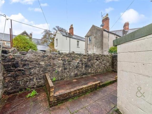 3 bedroom end of terrace house for sale in Talbot Street, Pontcanna, Cardiff, CF11