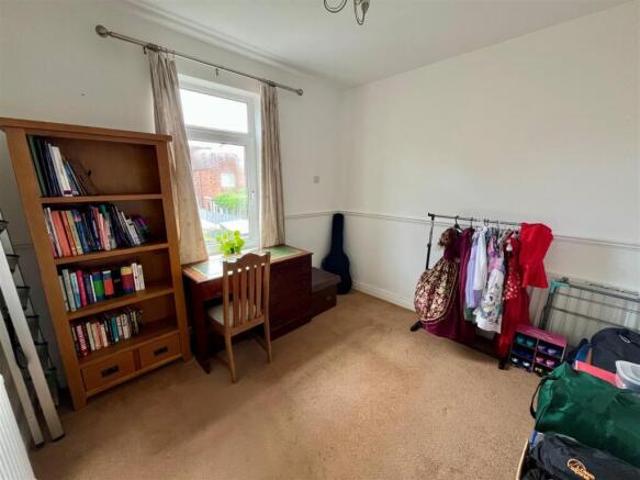 3 bedroom end of terrace house for sale in Telford Street, Hull, HU9