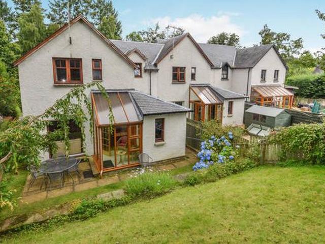 3 bedroom end of terrace house for sale in The Beeches Aberfeldy PH15