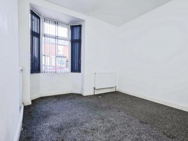 3 bedroom end of terrace house for sale in Thimblemill Road, Smethwick, West Midlands, B67