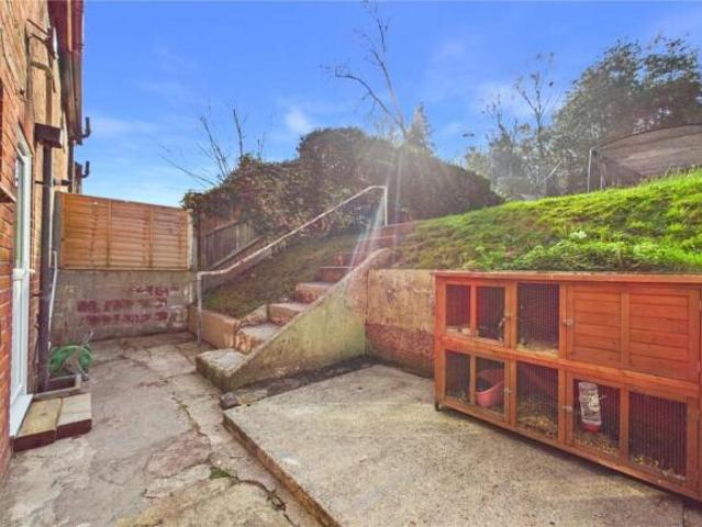 3 bedroom end of terrace house for sale in Thirlmere Avenue, Tilehurst, Reading, Berkshire, RG30