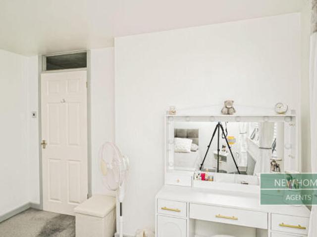 3 bedroom end of terrace house for sale in Thirlmere Close Coventry, CV4 9PD, CV4