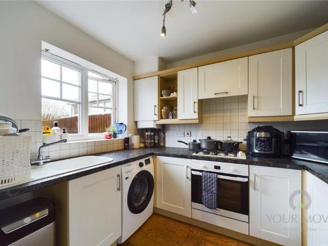 3 bedroom end of terrace house for sale in Thomas Chapman Grove, Southbridge, Northampton, NN4