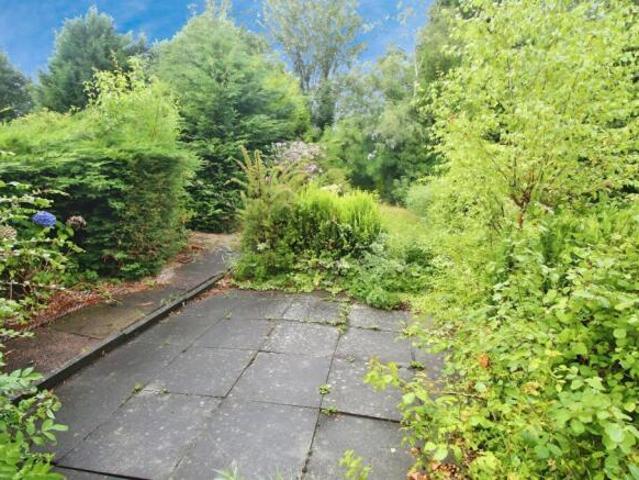 3 bedroom end of terrace house for sale in Thornfield Avenue, Huddersfield, West Yorkshire, HD4