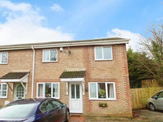 3 Bedroom End Of Terrace House For Sale In Thornhill