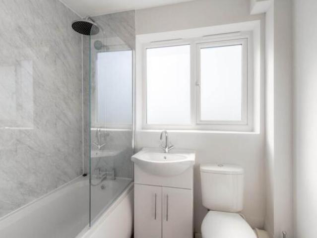 3 bedroom end of terrace house for sale in Tickford Street, Newport Pagnell, MK16