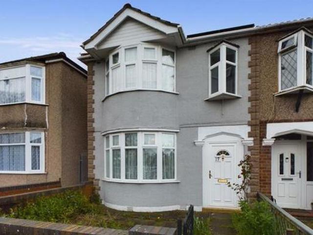 3 Bedroom End Of Terrace House For Sale In Tile Hill