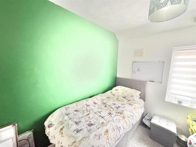 3 bedroom end of terrace house for sale in Underhill Road, Matson, Gloucester, GL4