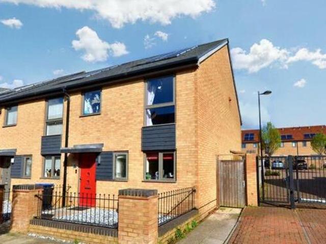 3 Bedroom End Of Terrace House For Sale In Upton