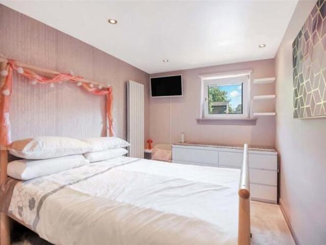 3 bedroom end of terrace house for sale in Upper Bourtree Court, Rutherglen, Glasgow, South Lanarkshire, G73