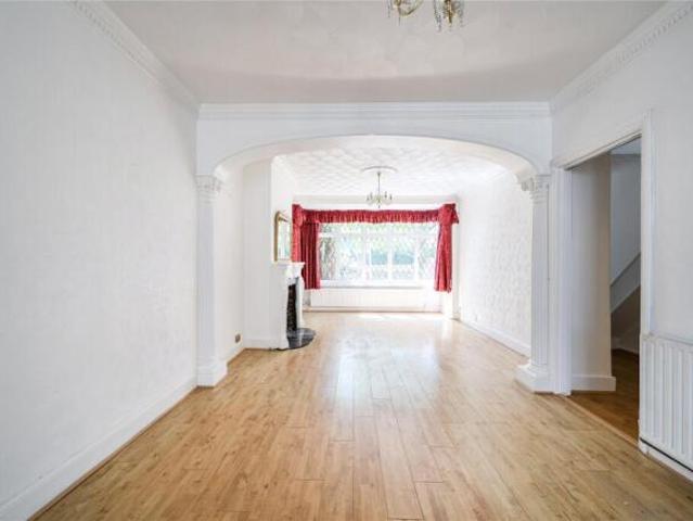 3 bedroom end of terrace house for sale in Upper Elmers End Road, Beckenham, BR3