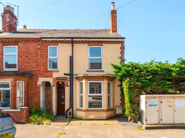 3 bedroom end of terrace house for sale in Vernon Street, Lincoln, LN5