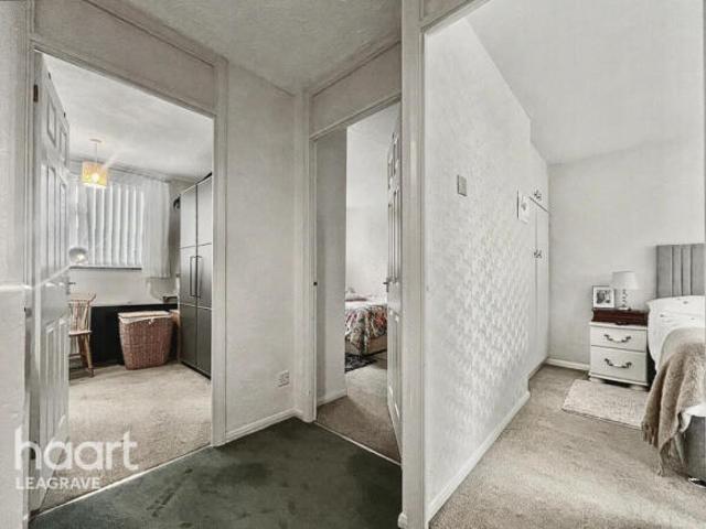 3 bedroom end of terrace house for sale in Verulam Gardens, Luton, LU3