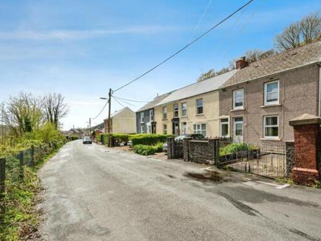 3 Bedroom End Of Terrace House For Sale In Ystalyfera