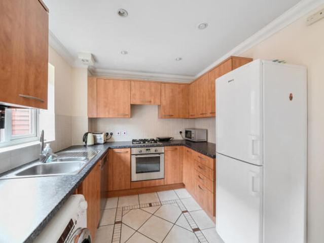 3 bedroom end of terrace house for sale in Zakopane Road, Haydon End, Swindon, SN25