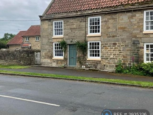 3 bedroom end of terrace house to rent