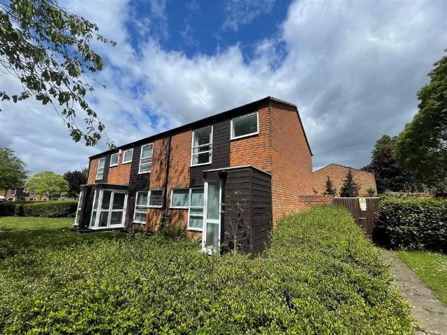 3 bedroom end of terrace house to rent