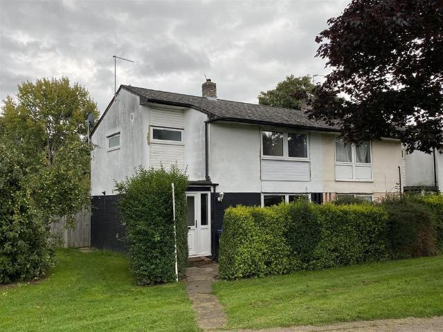 3 bedroom end of terrace house to rent